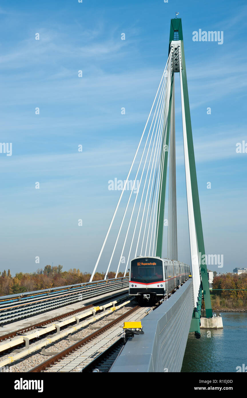 U2 linie u bahn hi-res stock photography and images - Alamy