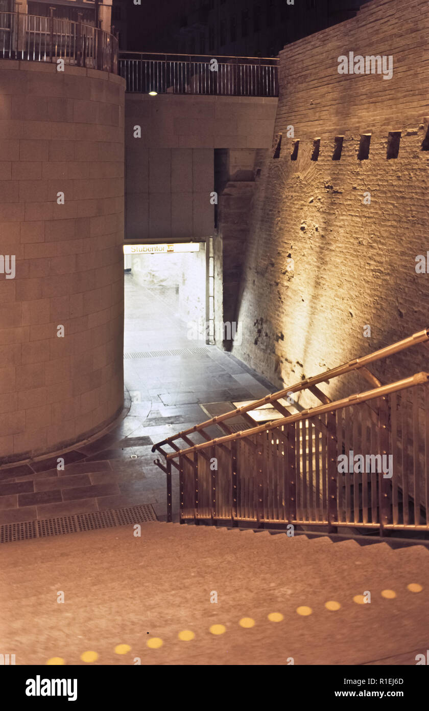 Wien, U-Bahn, U3 Station Stubentor - Vienna, Subway, U3 Stubentor Stock ...
