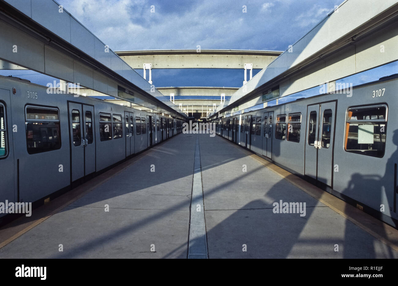 Wien, U-Bahn-Linie U4, Station Heiligenstadt - Vienna, Subway Line U4 ...