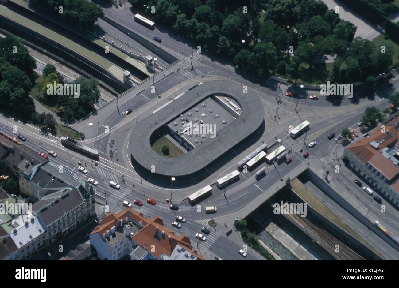 Wien, Kennedybrücke, U-Bahn-Linie U4, Station Hietzing - Vienna, Subway ...