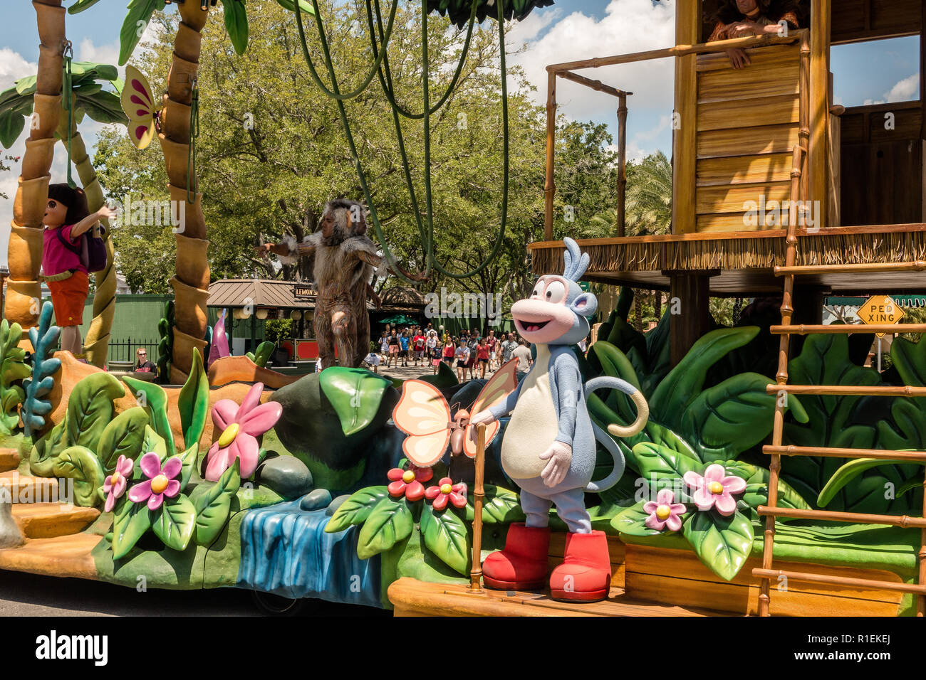 Dora the explorer float hi-res stock photography and images - Alamy