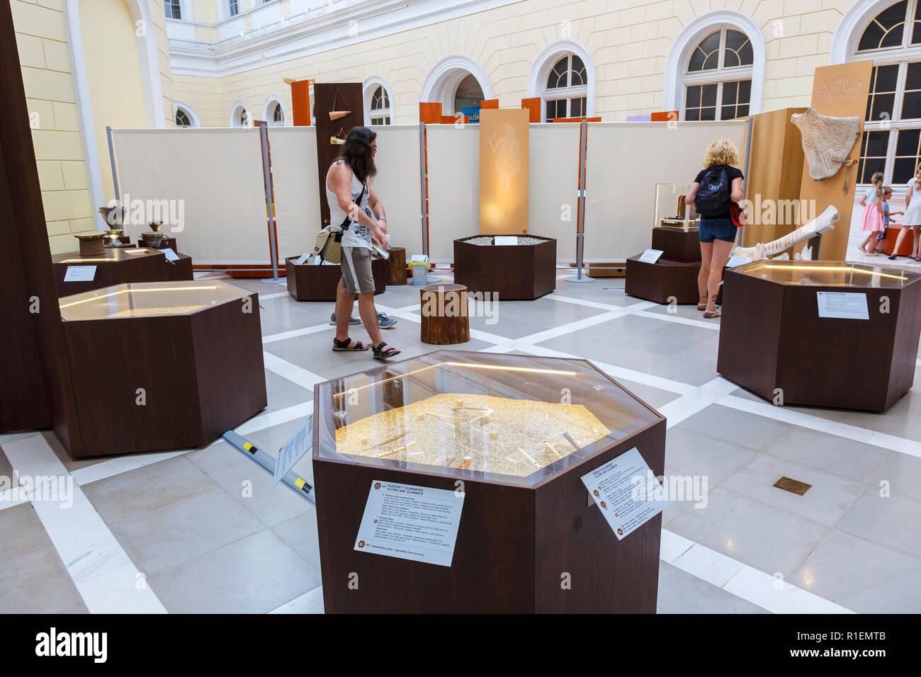 Musical instrument museums hi-res stock photography and images - Alamy