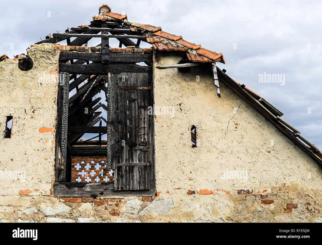 Building from outside hi-res stock photography and images - Alamy