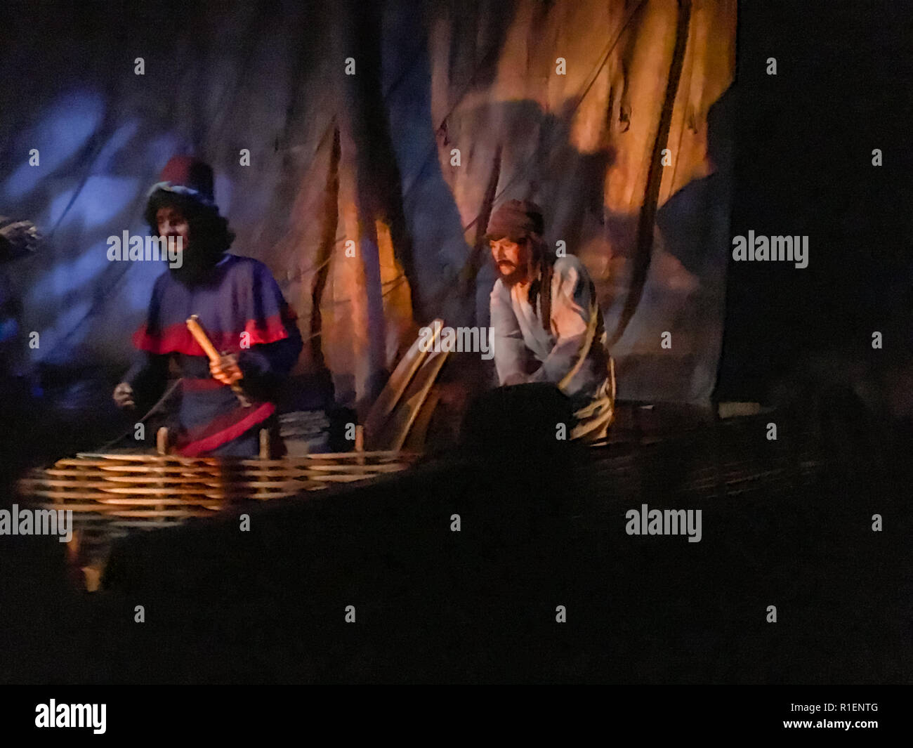 Inside spaceship family hi-res stock photography and images - Alamy