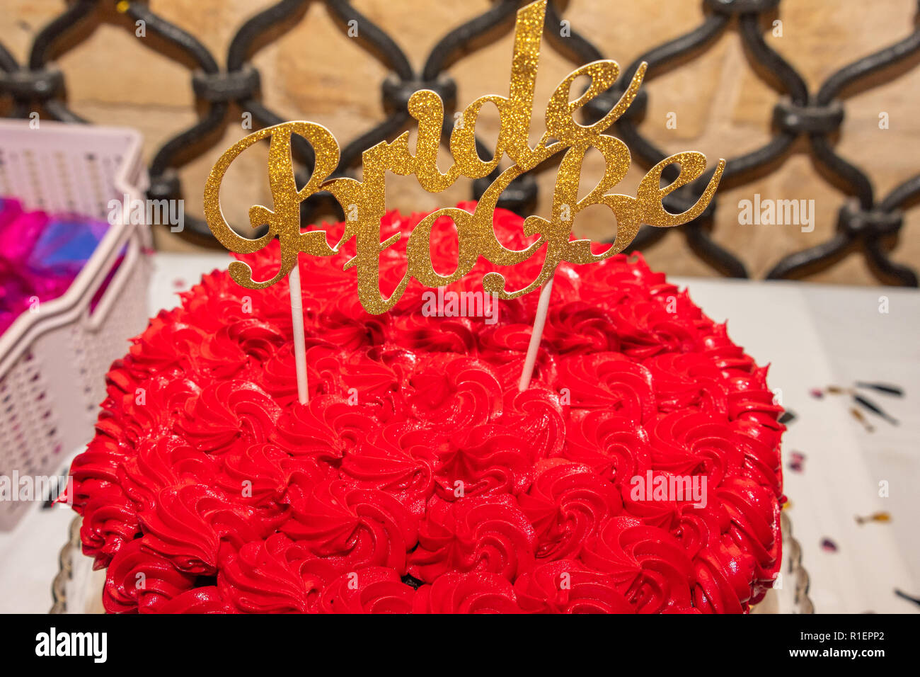 Happy birthday red velvet cake hi-res stock photography and images - Alamy