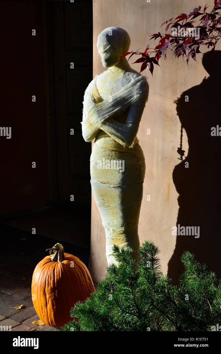 Zombie with bandages hi-res stock photography and images - Alamy