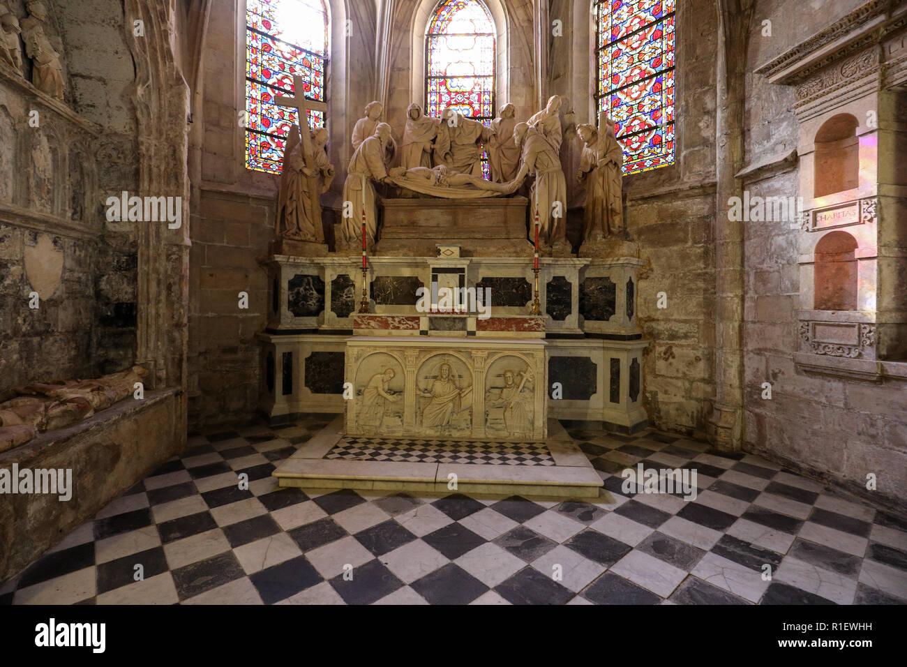 Arles, France - June 27, 2017: Interior of Saint Trophime Cathedral in ...
