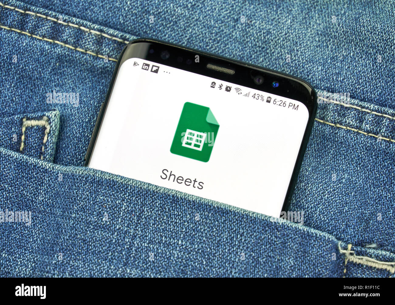 Google sheets logo hi-res stock photography and images - Alamy