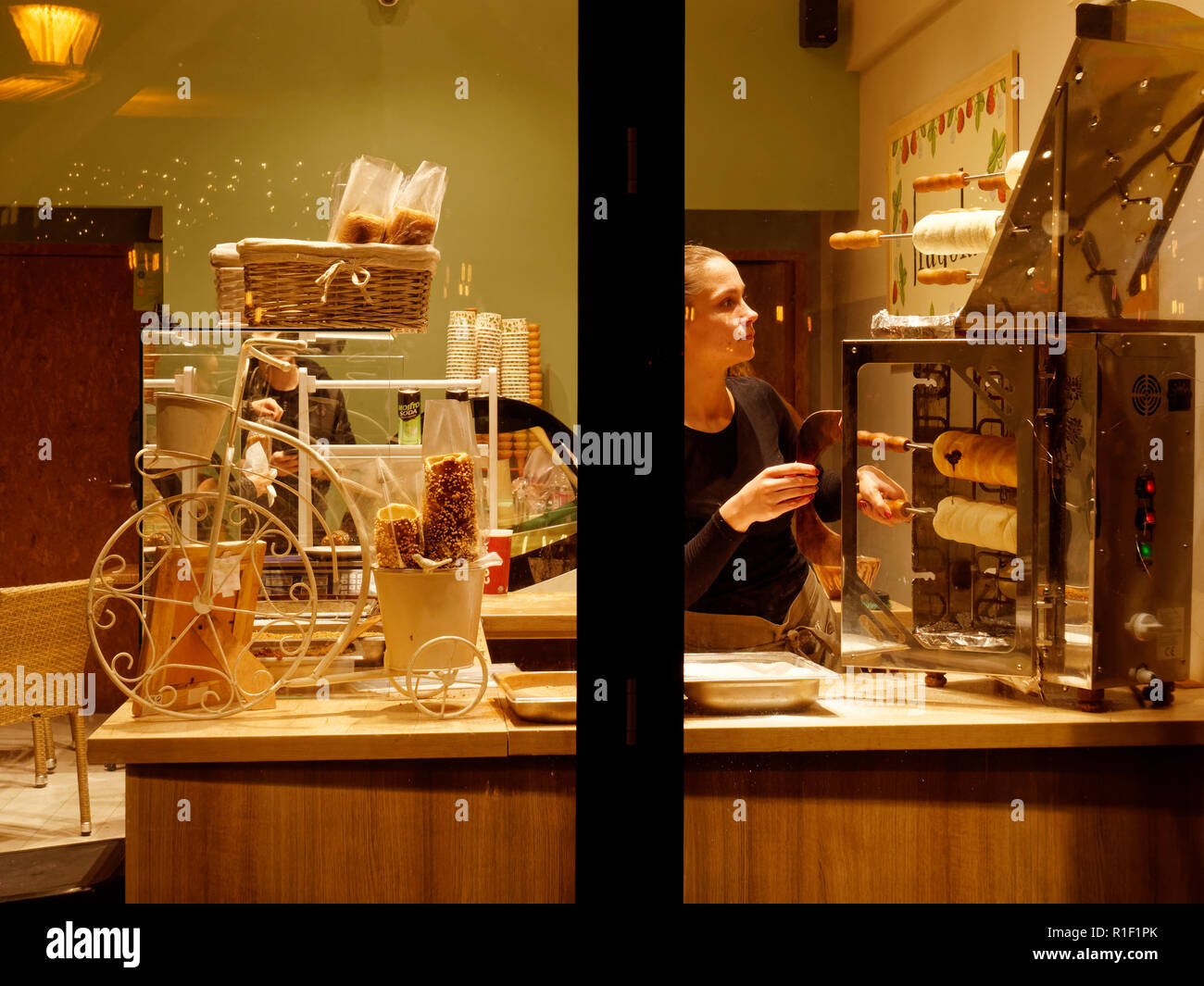 Bakery night hi-res stock photography and images - Alamy