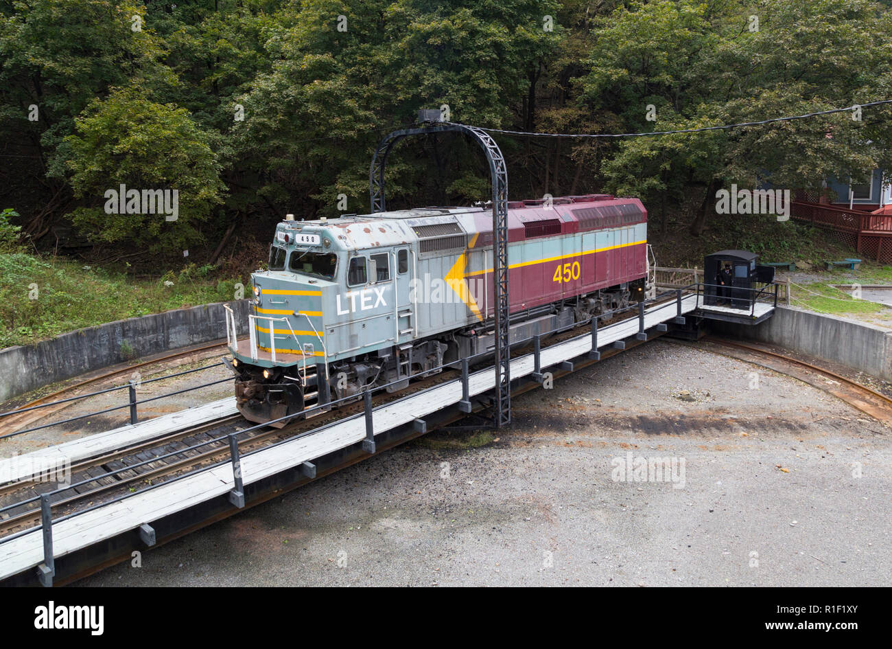 F40m 2f hi-res stock photography and images - Alamy