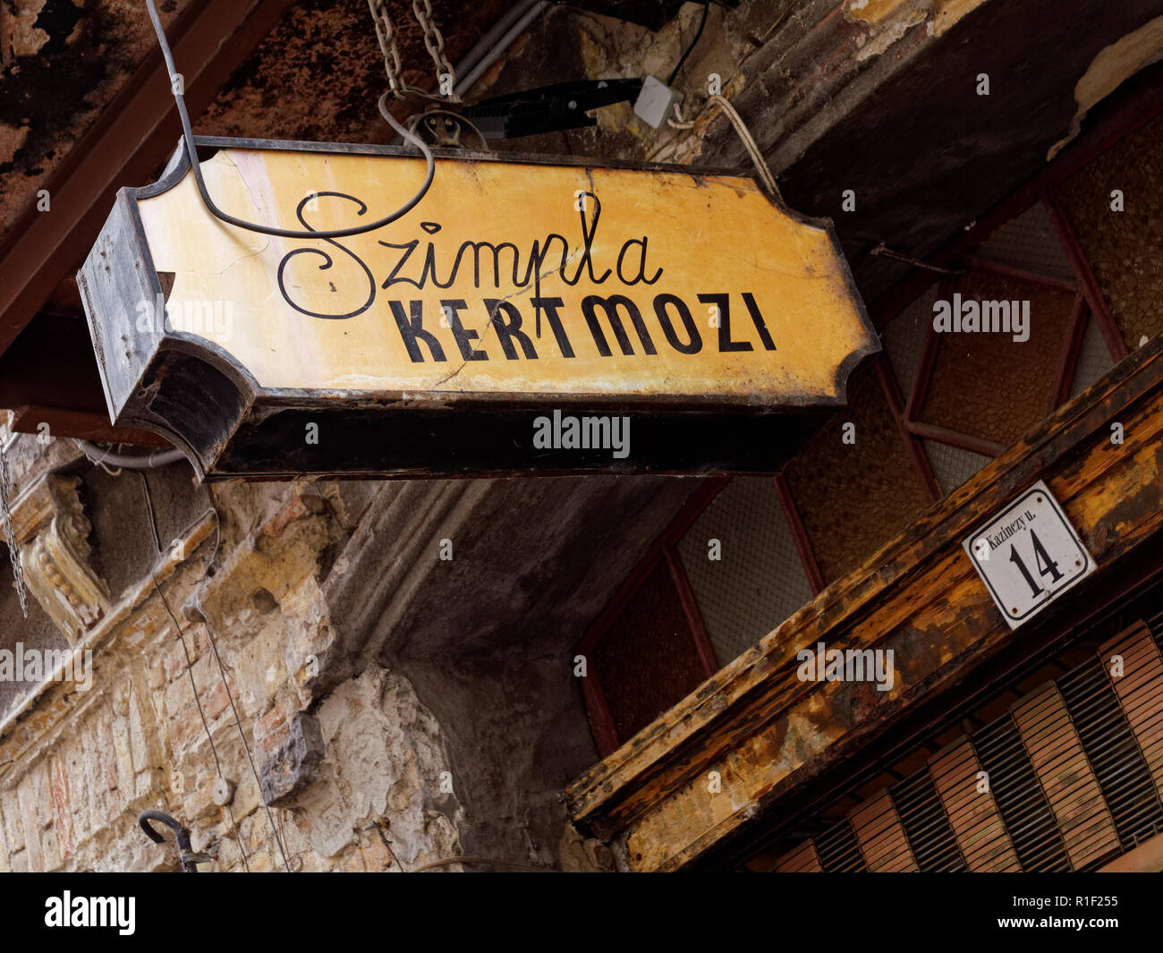 Szimpla hi-res stock photography and images - Alamy