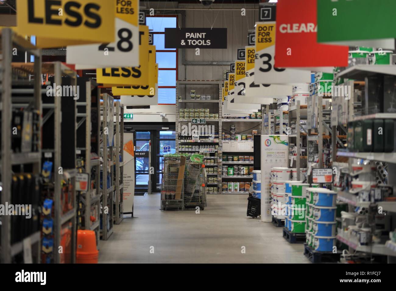 Hardware Stores Stock Photos & Hardware Stores Stock Images - Alamy