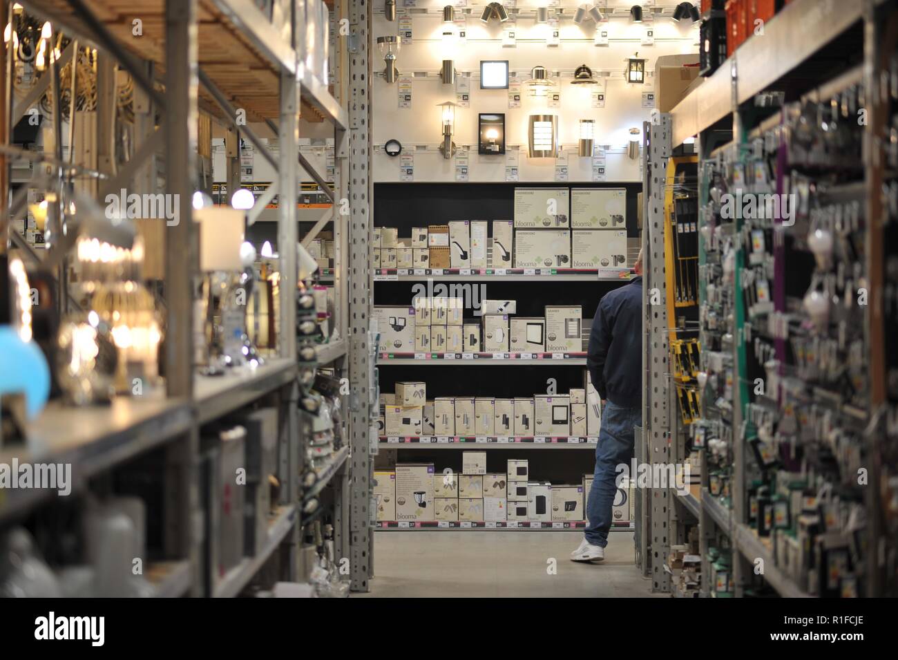 Retail diy stores Stock Photo - Alamy