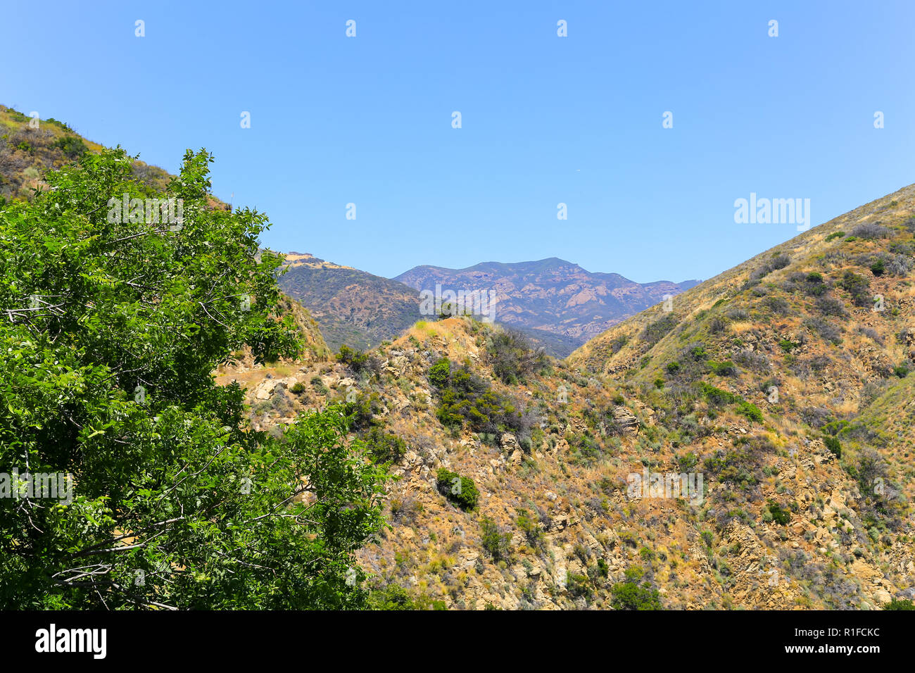 Panoramic view of the Santa Monica Mountains in Southern California ...