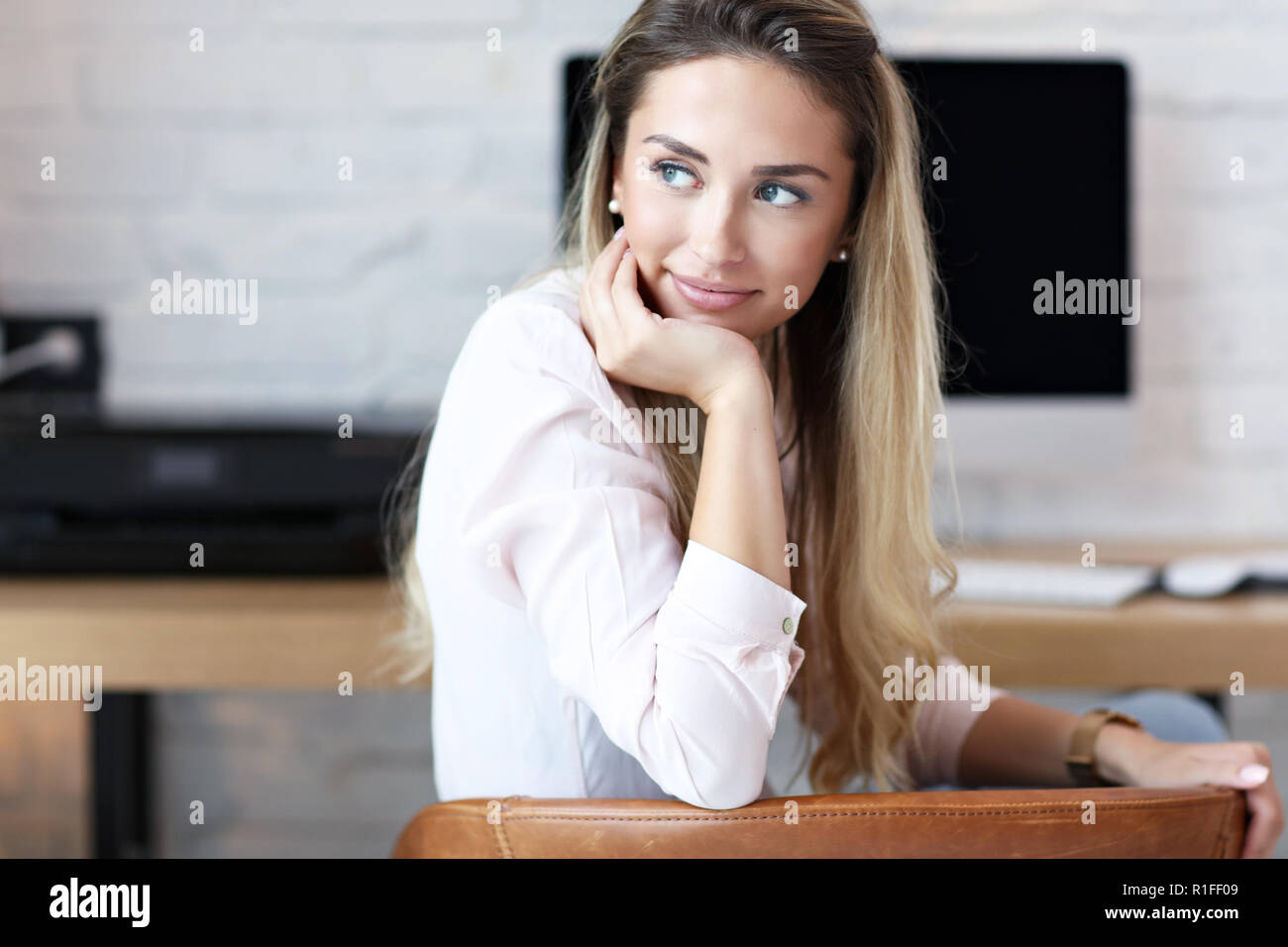 Beautiful millennial woman hi-res stock photography and images - Alamy