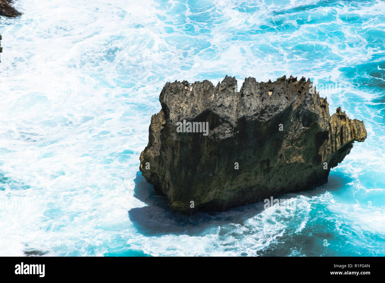 Top view ocean waves washing hi-res stock photography and images - Alamy