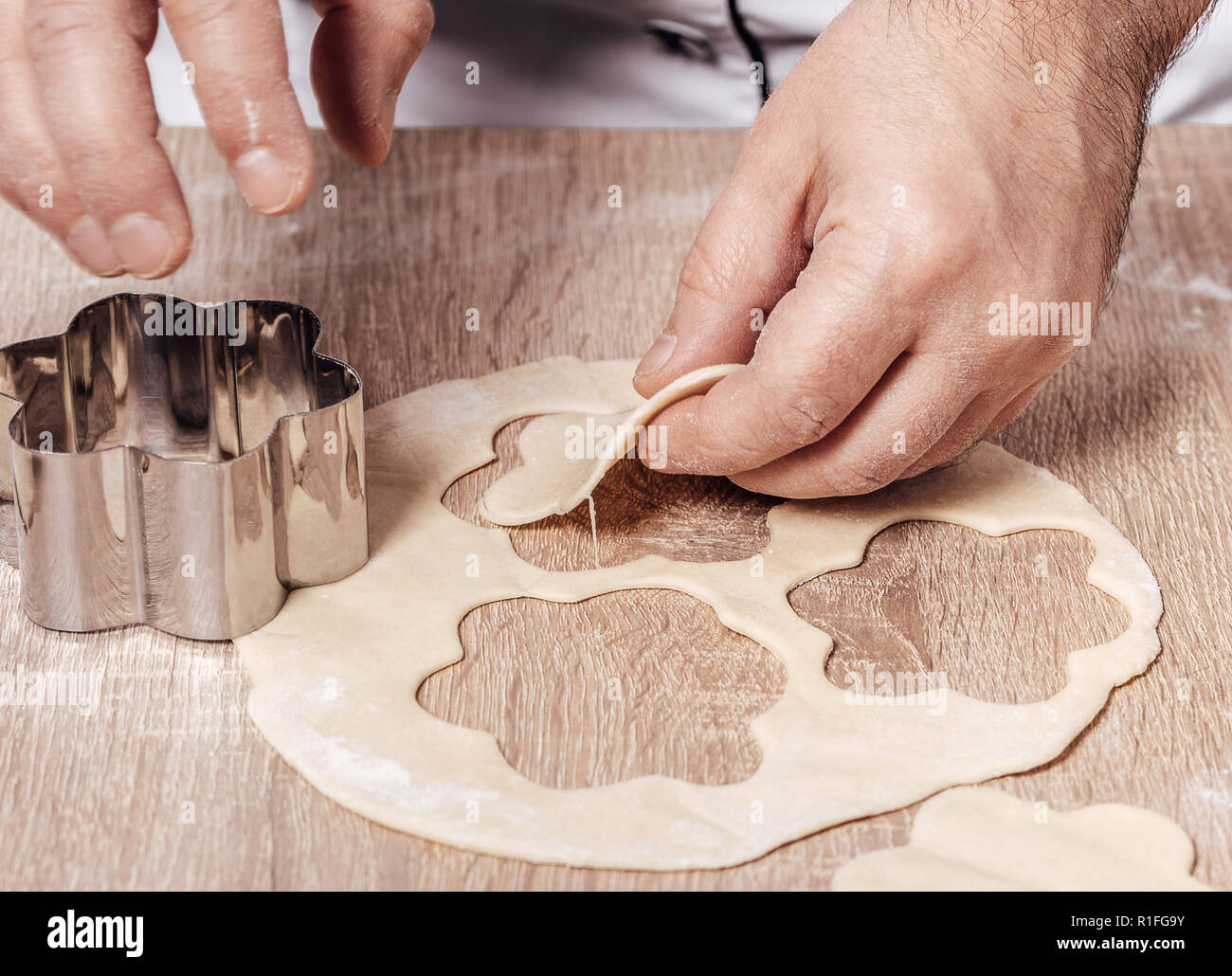 Using molds hi-res stock photography and images - Alamy