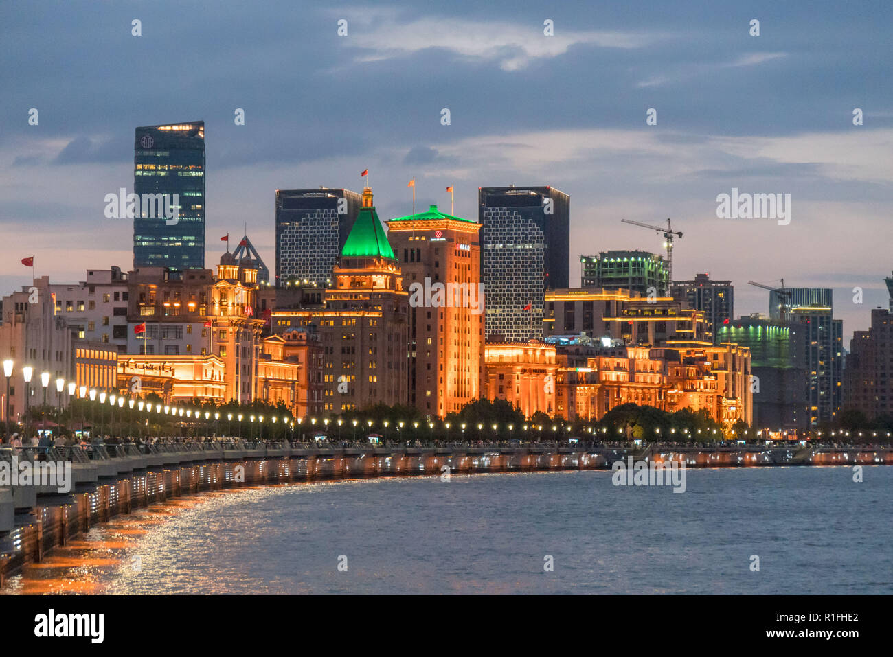 Shanghai, Shanghai, China. 12th Nov, 2018. Shanghai, CHINA-Night ...