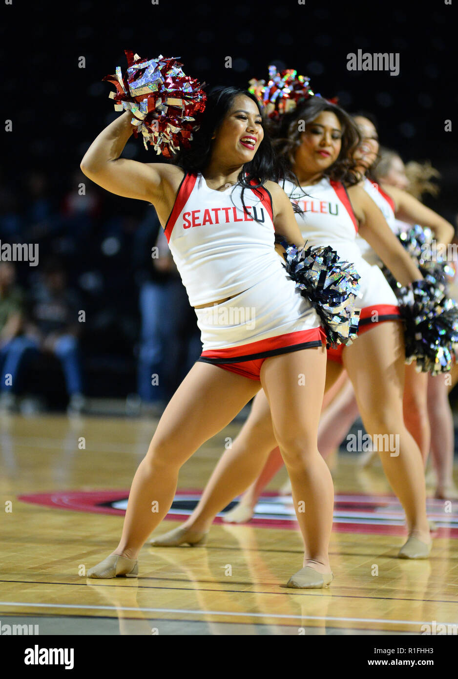 Kent, Washington, USA. 11th Nov, 2018. The Seattle University Cheer ...