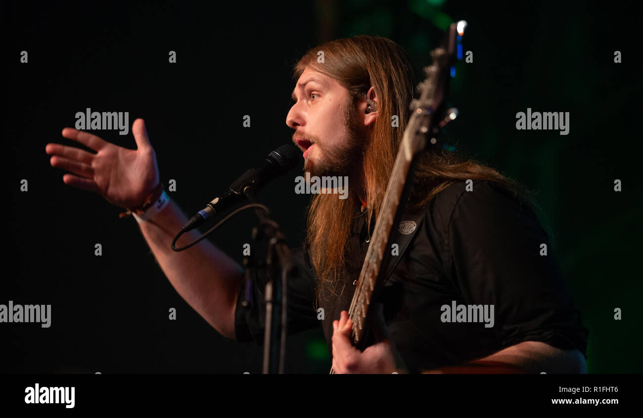 Salzwedel, Germany. 10th Nov, 2018. The singer of the band "THE GREAT ...