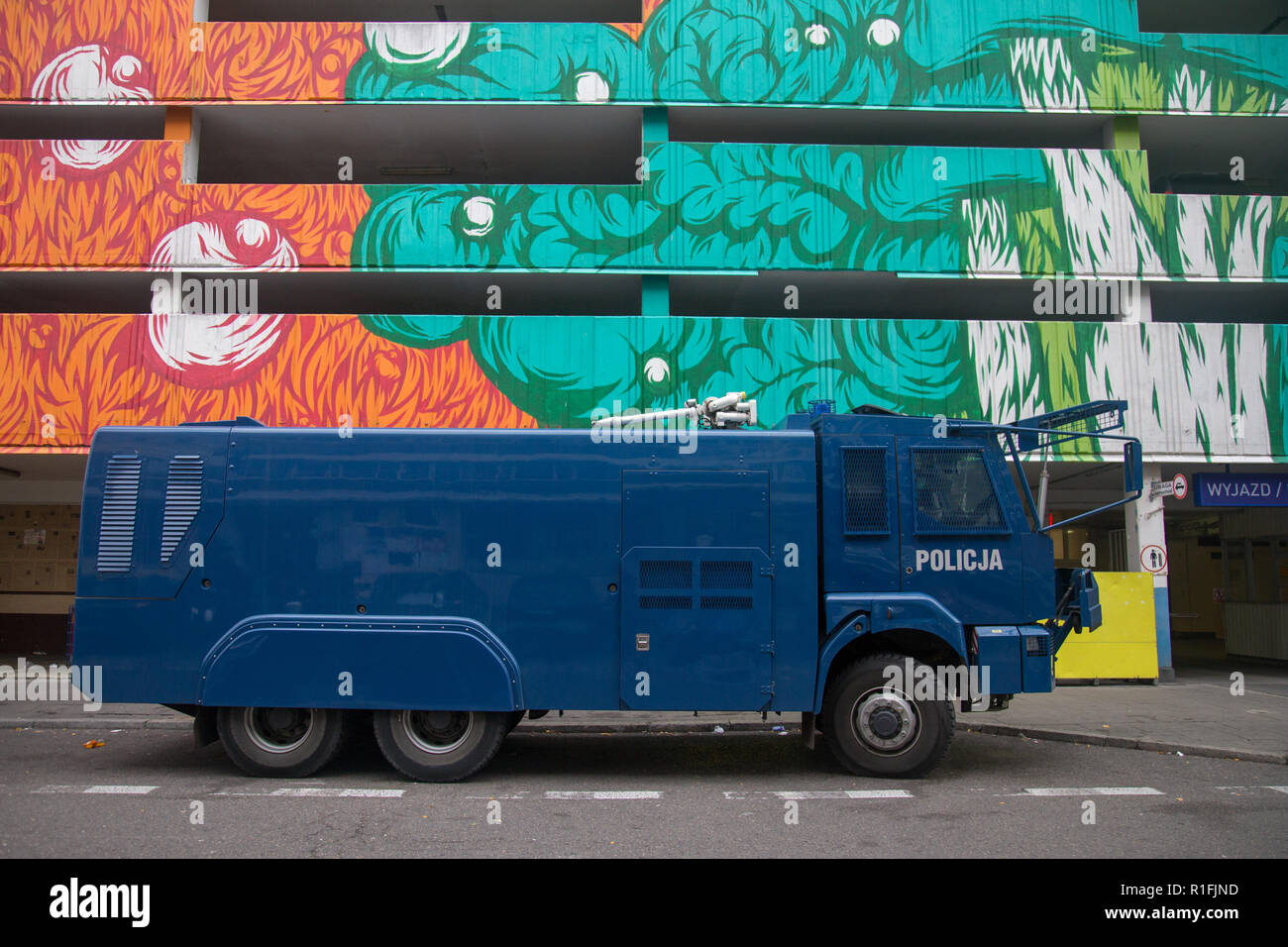 Polish riot police hi-res stock photography and images - Alamy