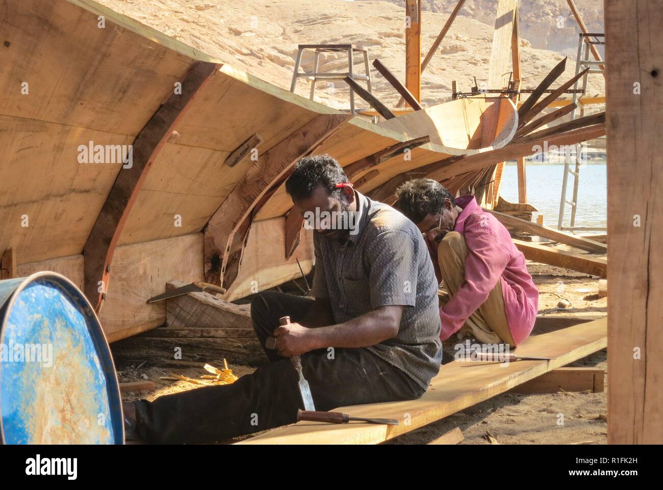 Oman sur dhow shipyard hi-res stock photography and images - Alamy