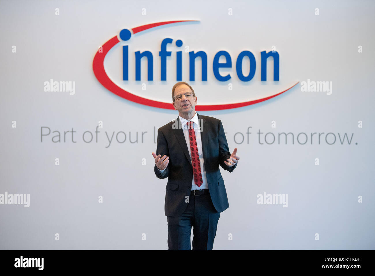 Neubiberg, Germany. 12th Nov, 2018. Reinhard Ploss, CEO of Infineon ...