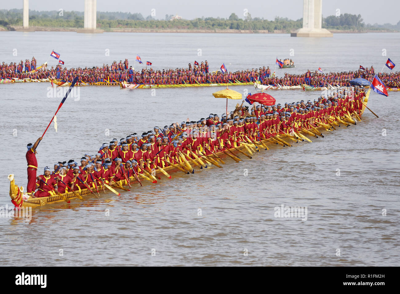 Worlds longest wooden boat hi-res stock photography and images - Alamy
