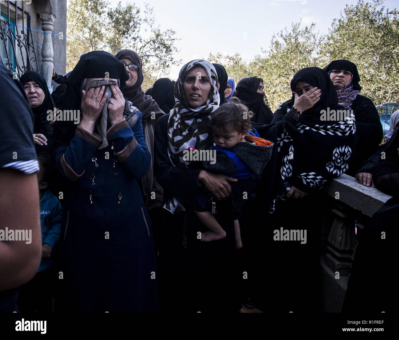 Gaza City, The Gaza Strip, Palestine. 12th Nov, 2018. Relatives of ...