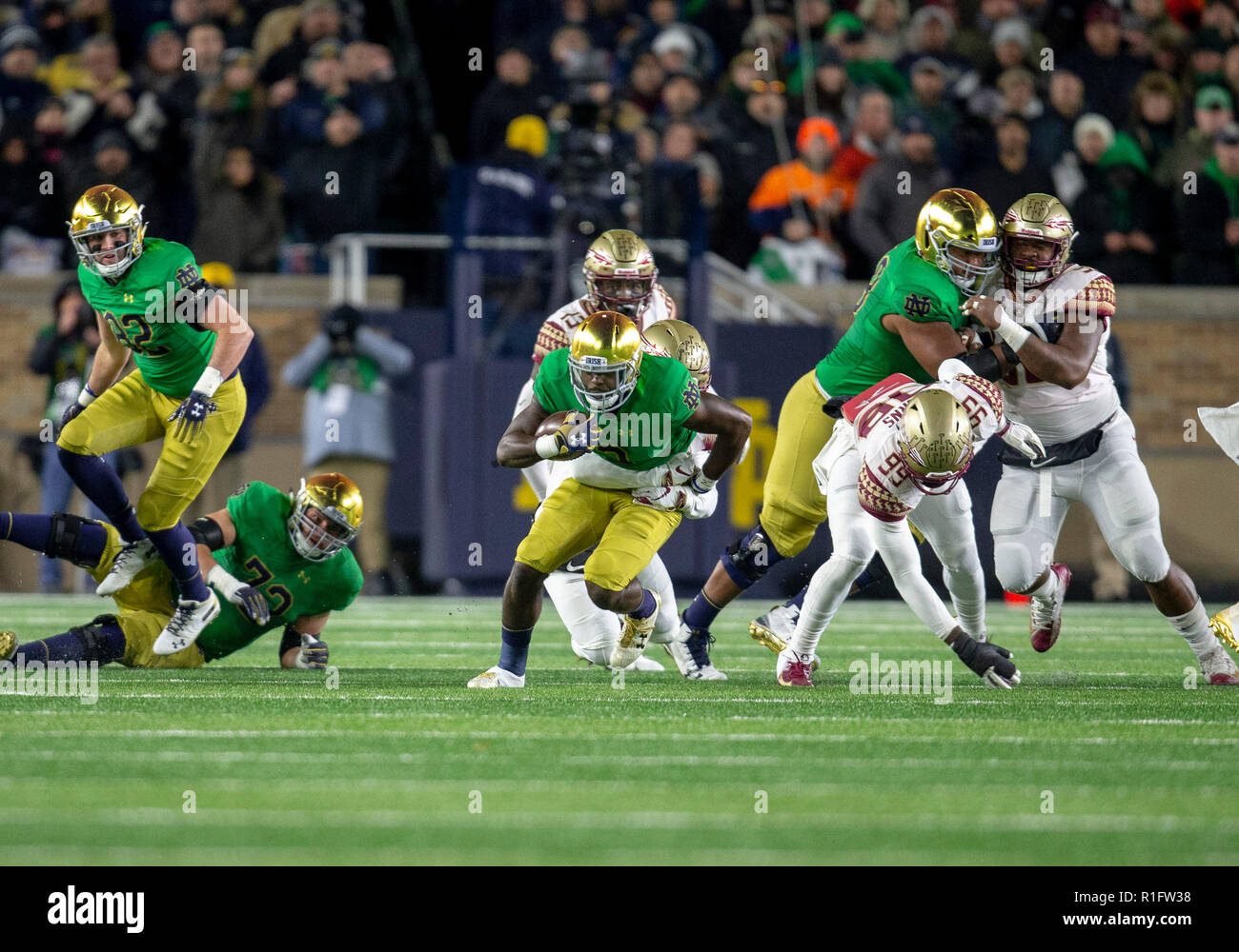 South Bend, Indiana, USA. 10th Nov, 2018. Notre Dame running back ...