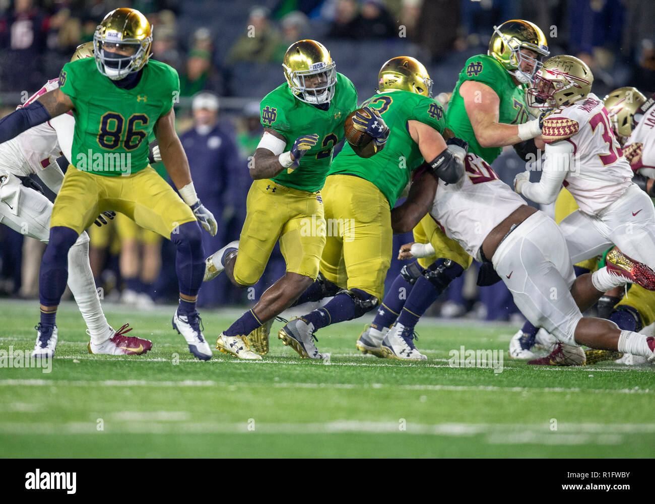 South Bend, Indiana, USA. 10th Nov, 2018. Notre Dame running back ...