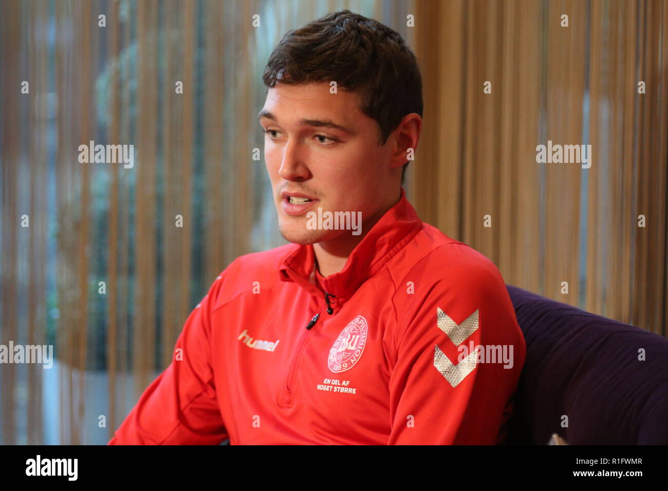 Football interview premier league hi-res stock photography and images ...
