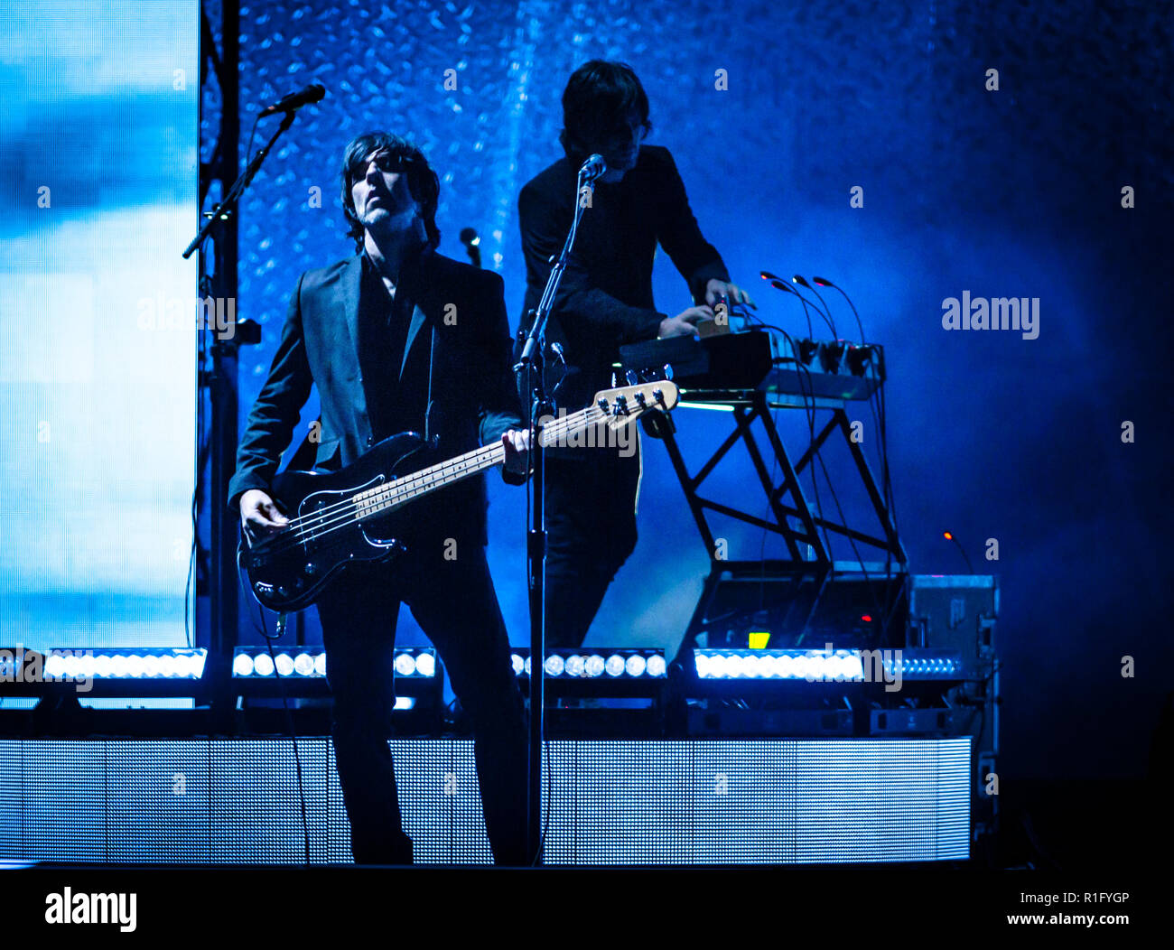 Austin, Texas, USA. 25th Oct, 2018. MATT MCJUNKINS, the bassist for A Perfect Circle, performs ...