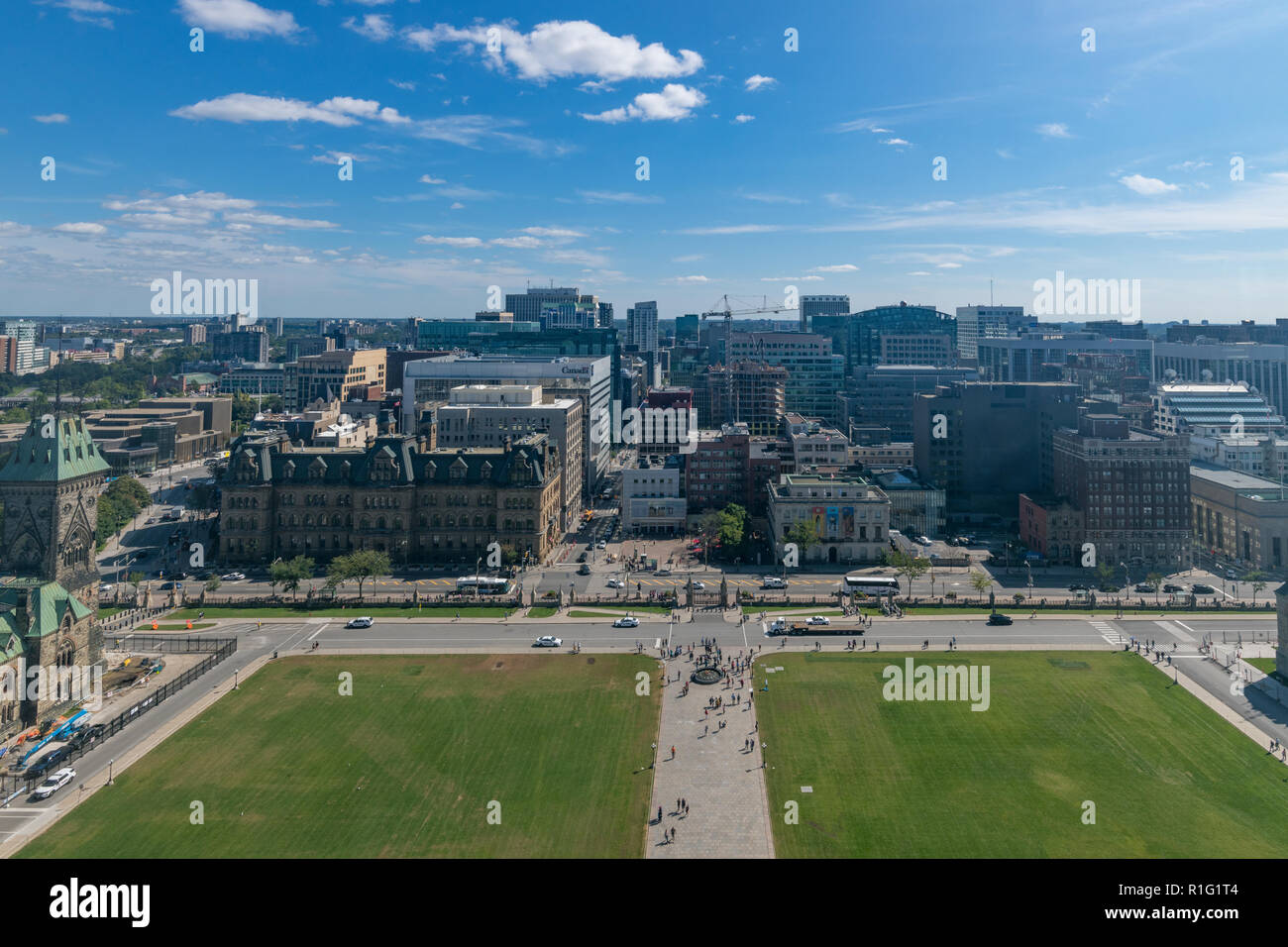 Ottawa parliament tower hi-res stock photography and images - Alamy