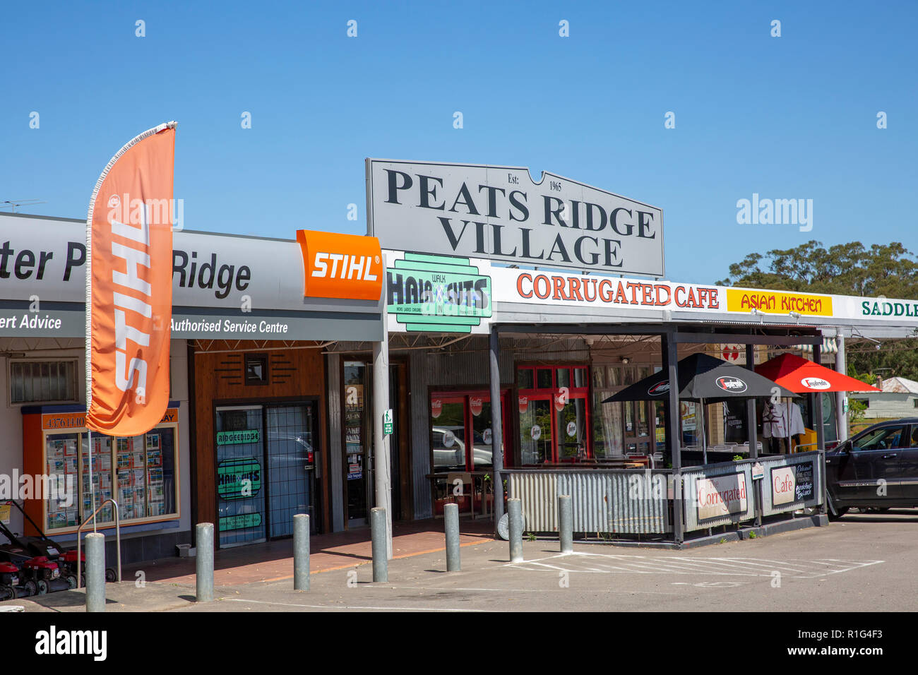 Peats Ridge village shopping centre on the Central Coast of New South ...