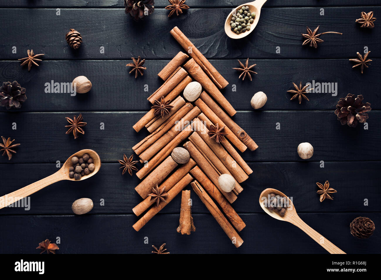 Paper fir tree christmas hi-res stock photography and images - Alamy