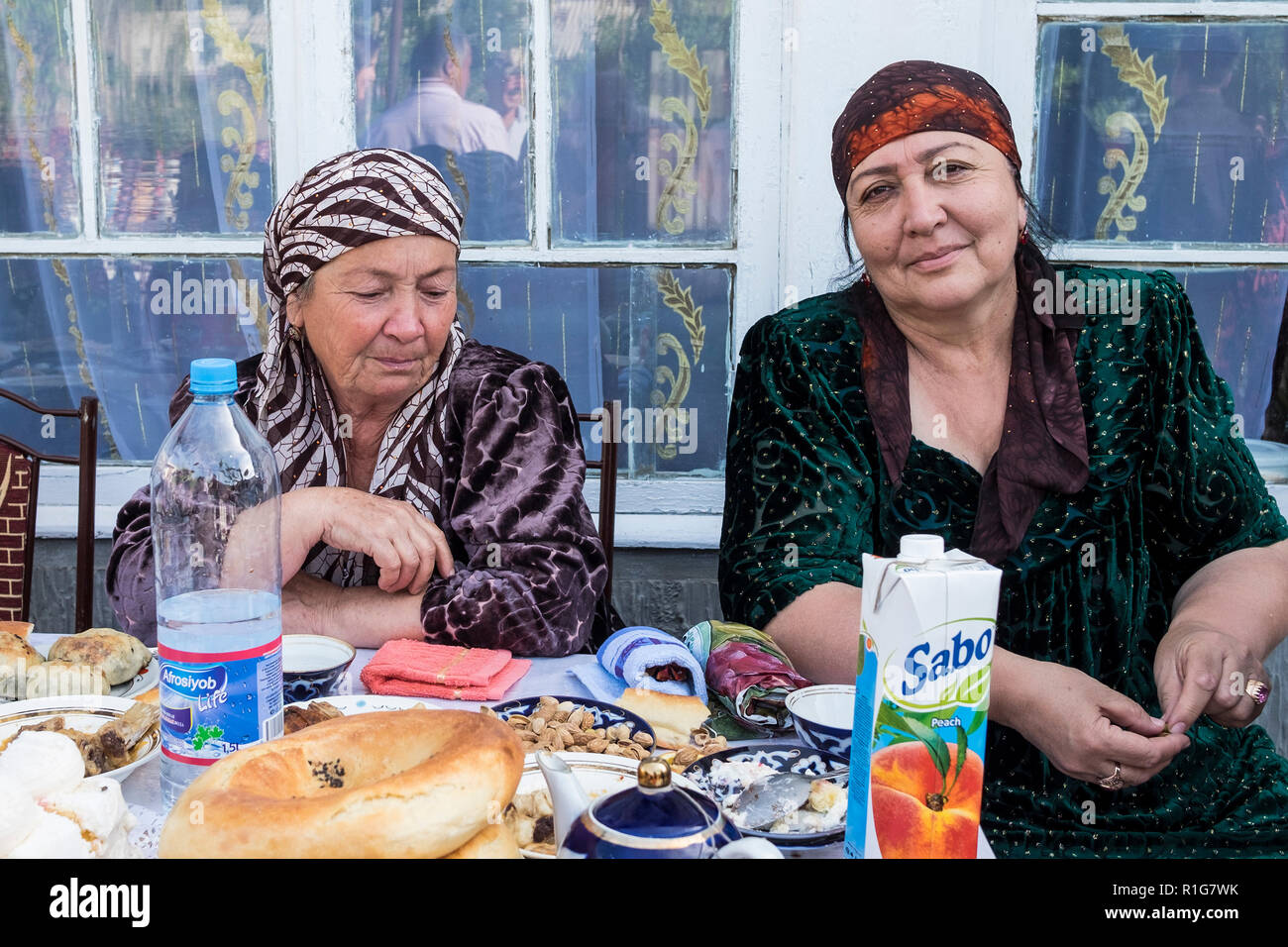 Uzbekistan, Samarkand, local party Stock Photo - Alamy