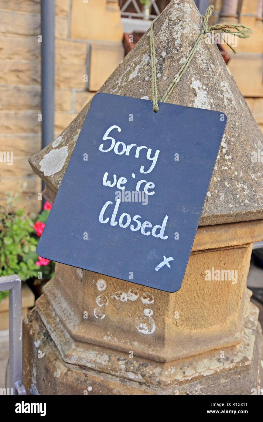 Sorry we are closed sign Stock Photo - Alamy