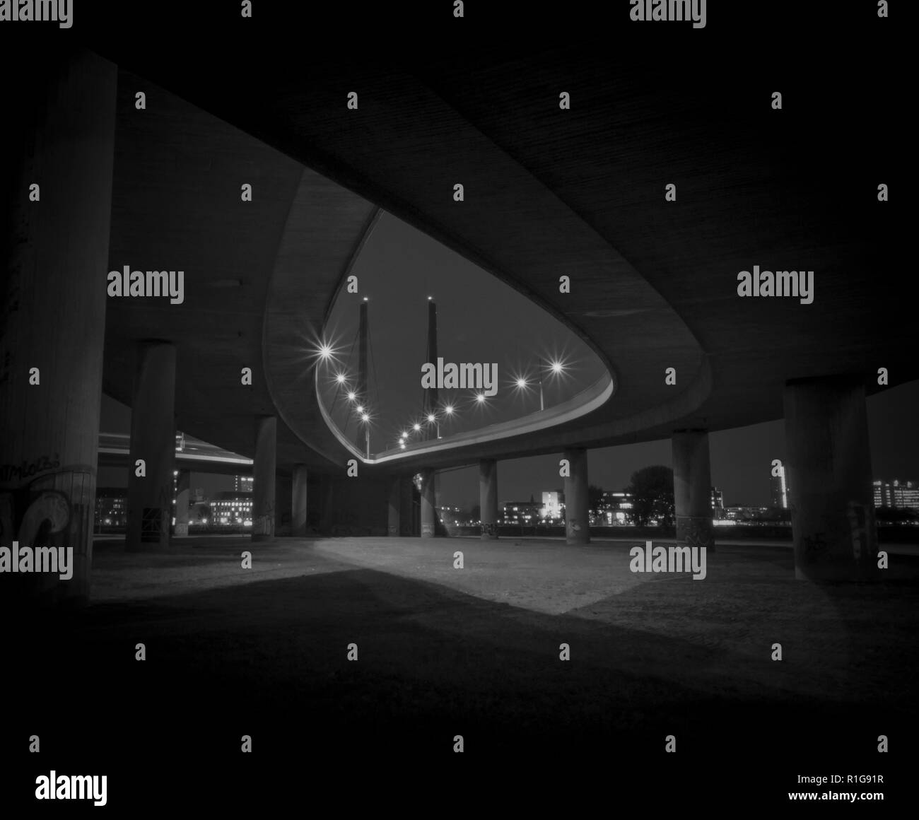 Transportation structures hi-res stock photography and images - Alamy
