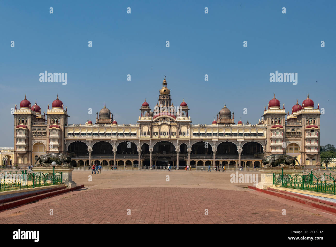 Mysore Palace, Mysore, Karnataka, India Stock Photo - Alamy