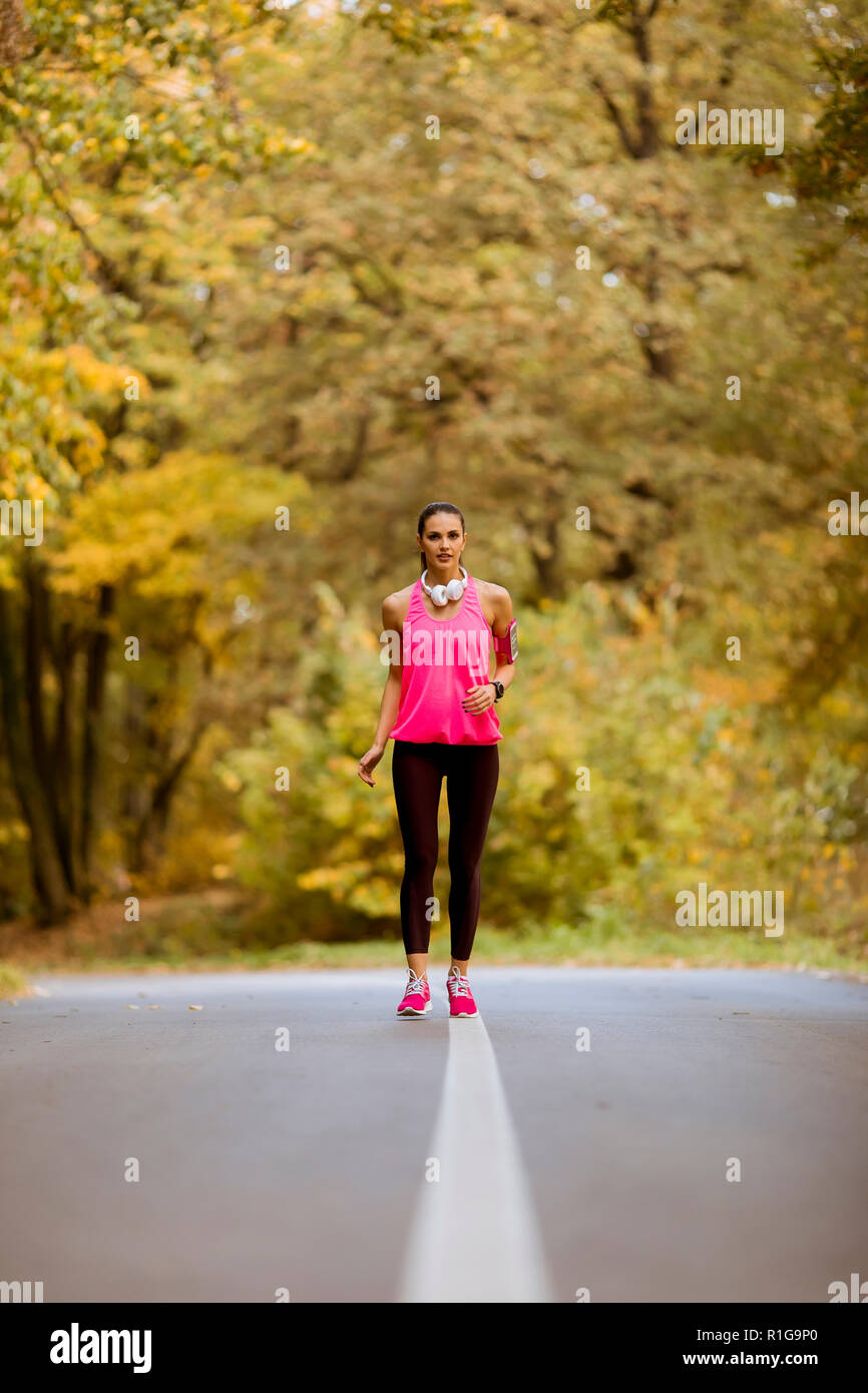 Beautiful young woman in fall hi-res stock photography and images - Alamy