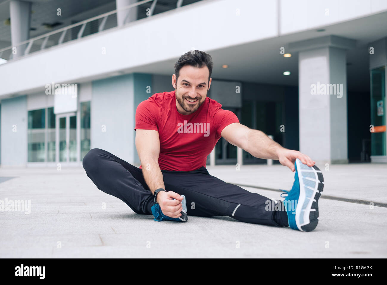 Legs exercise hi-res stock photography and images - Alamy