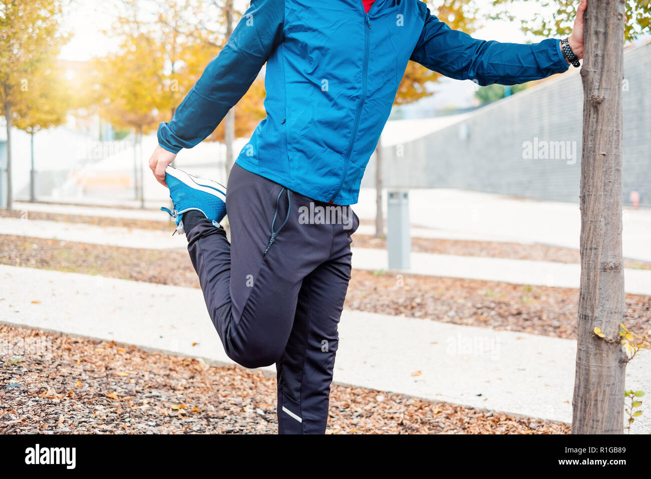 Stretching exercise for legs hi-res stock photography and images - Alamy