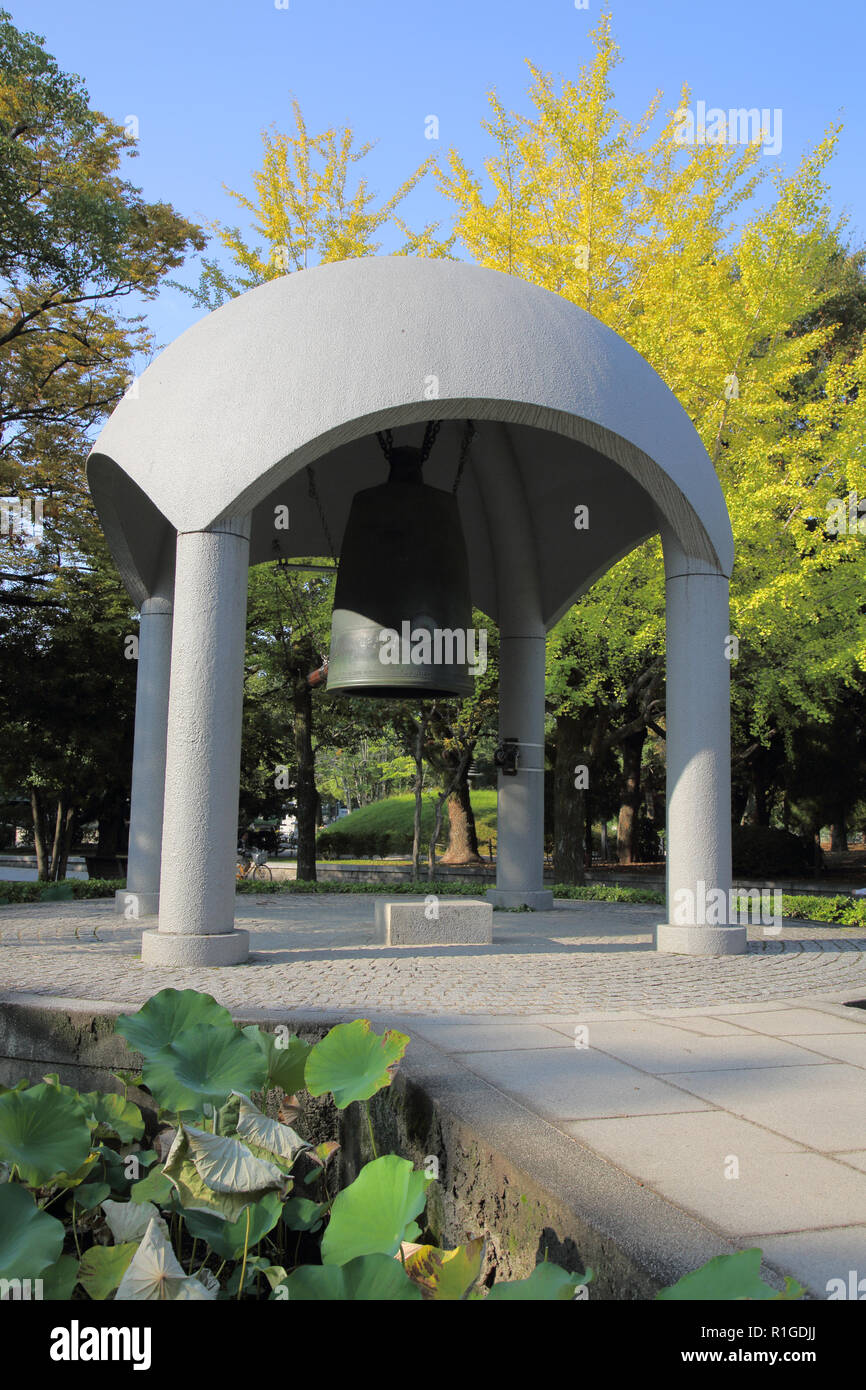 Hiroshima bell of peace hi-res stock photography and images - Alamy