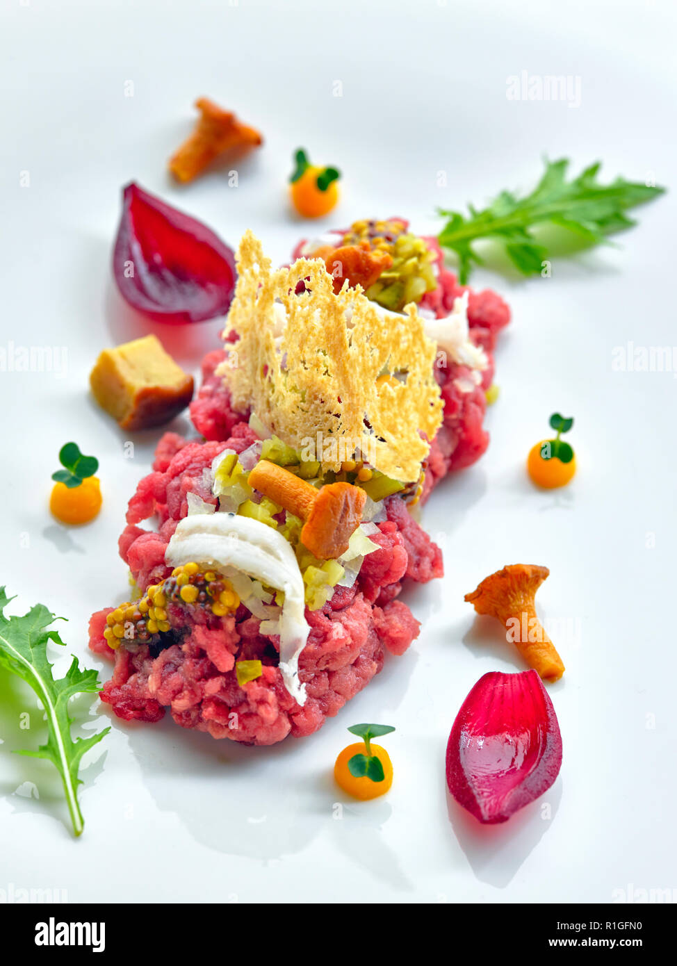 Tatar is Polish traditional raw minced beef served with chopped onions ...