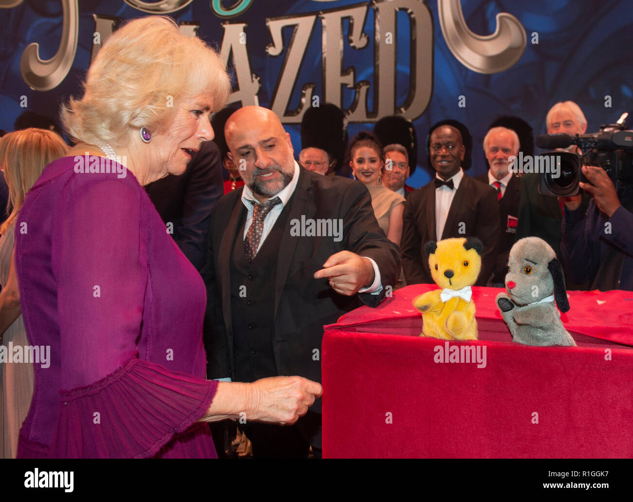 Sooty and sweep hi-res stock photography and images - Alamy