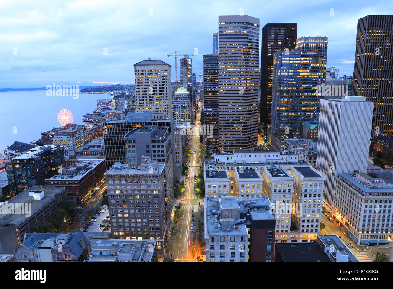 An aerial Seattle, Washington skyline at twilight Stock Photo - Alamy