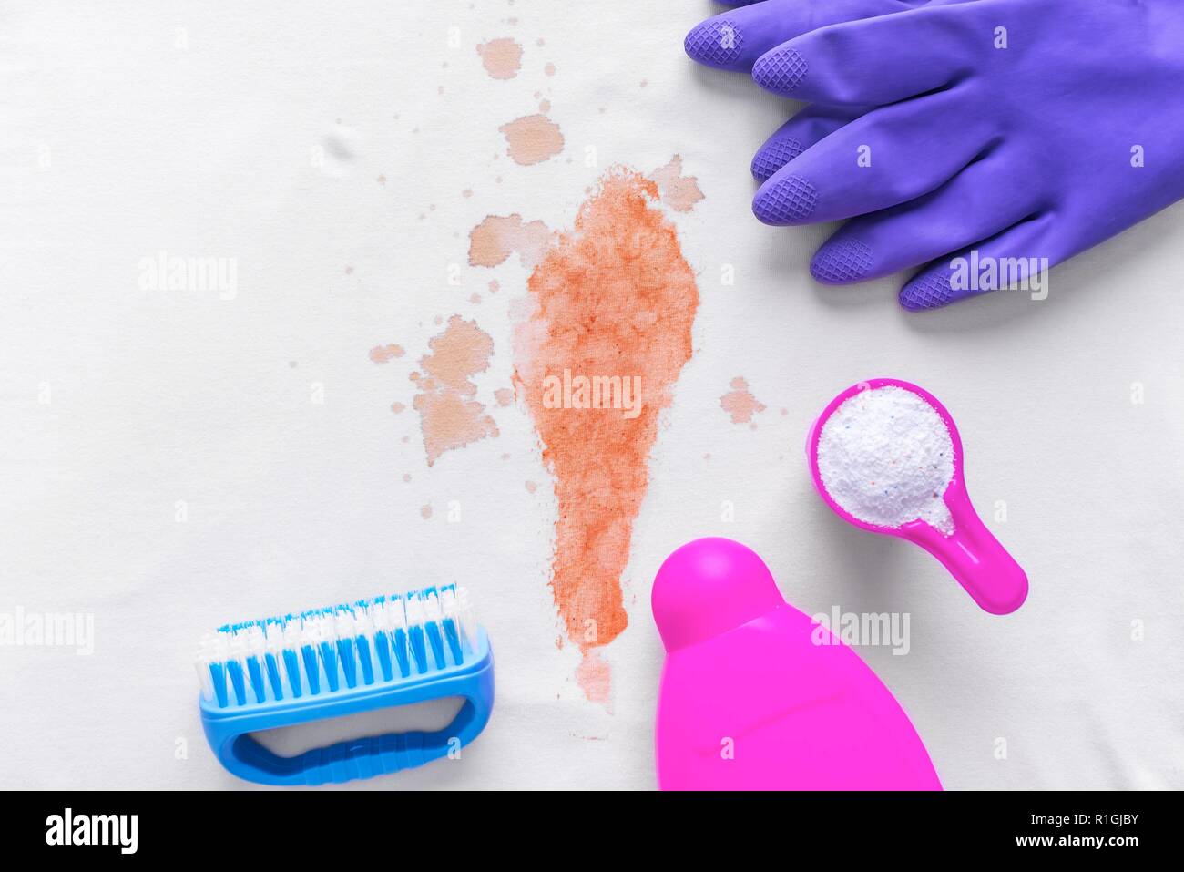 Powder to remove stains. Very heavy contamination Stock Photo - Alamy