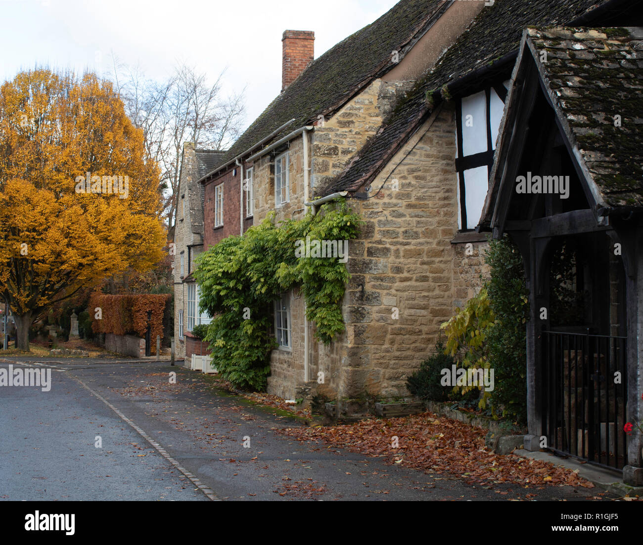 Elmley Castle (population 497), nestling at the northern slope of ...