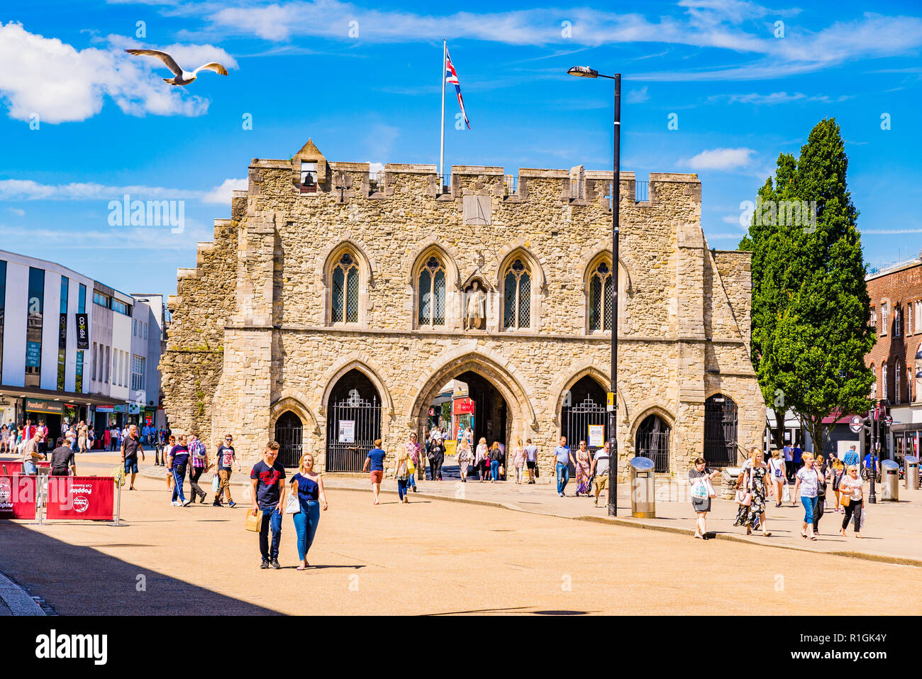 The Bargate is medieval gatehouse in the city centre of Southampton ...